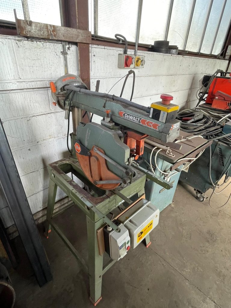 SOLD / DeWalt 1370 Radial Arm Saw | Chiviott - Used Machine Tools