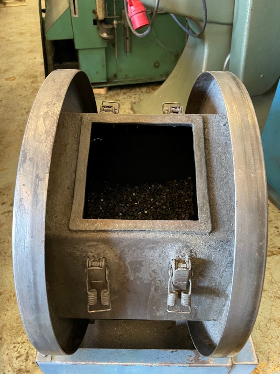 SOLD / Vanco Barrel Rumbler | Chiviott - Used Machine Tools